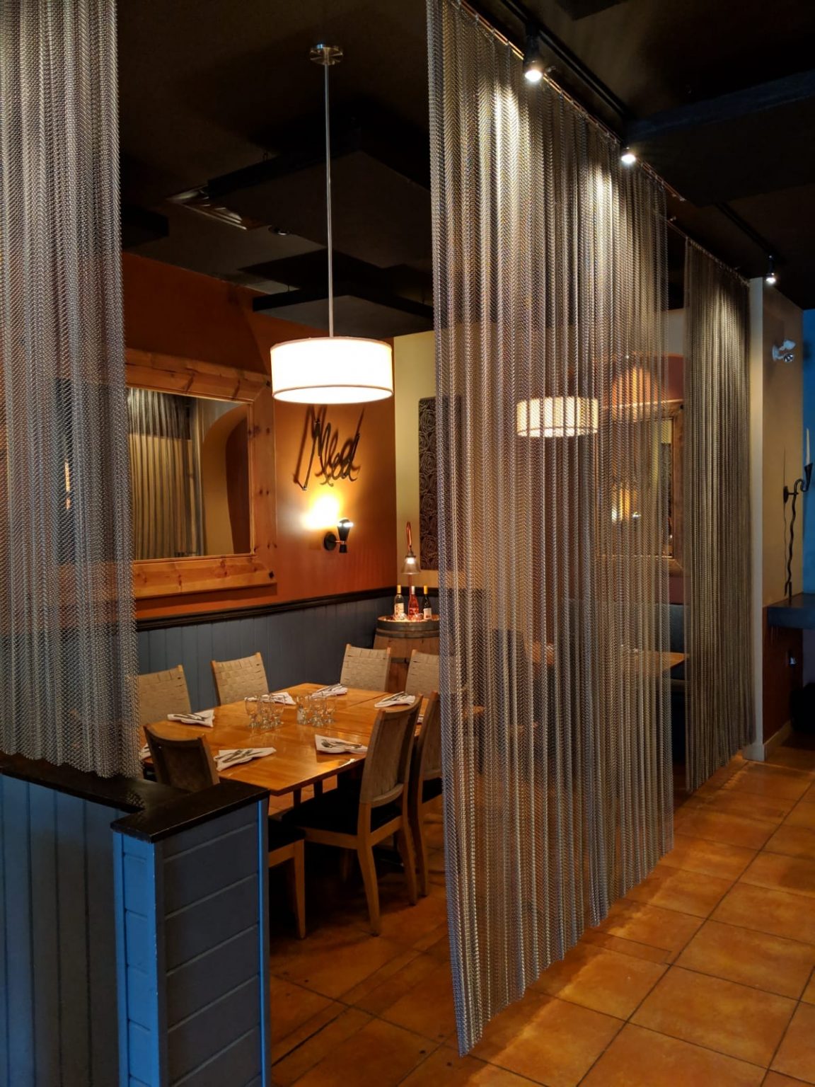 Metal Mesh Curtain for Restaurant Space Divider Screen in Canada